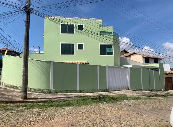 Casa à venda com 3 Quartos, Xangri-Lá, Contagem - R$ 510.000, 300 m2 ...