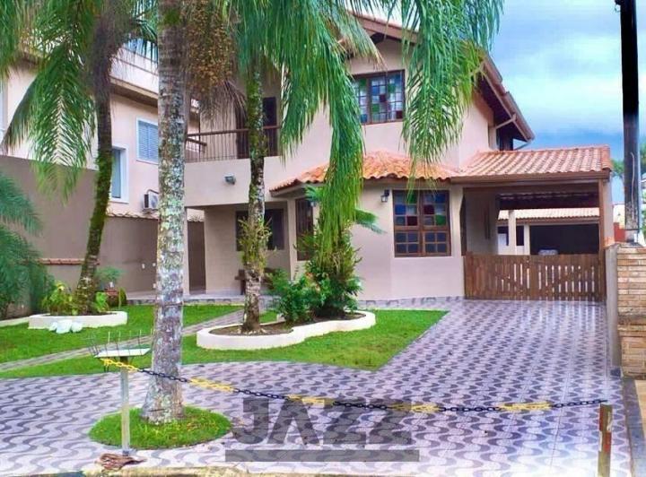 Casa à venda com 5 Quartos, Morada da Praia, Bertioga - R$ 1.250.000 ...